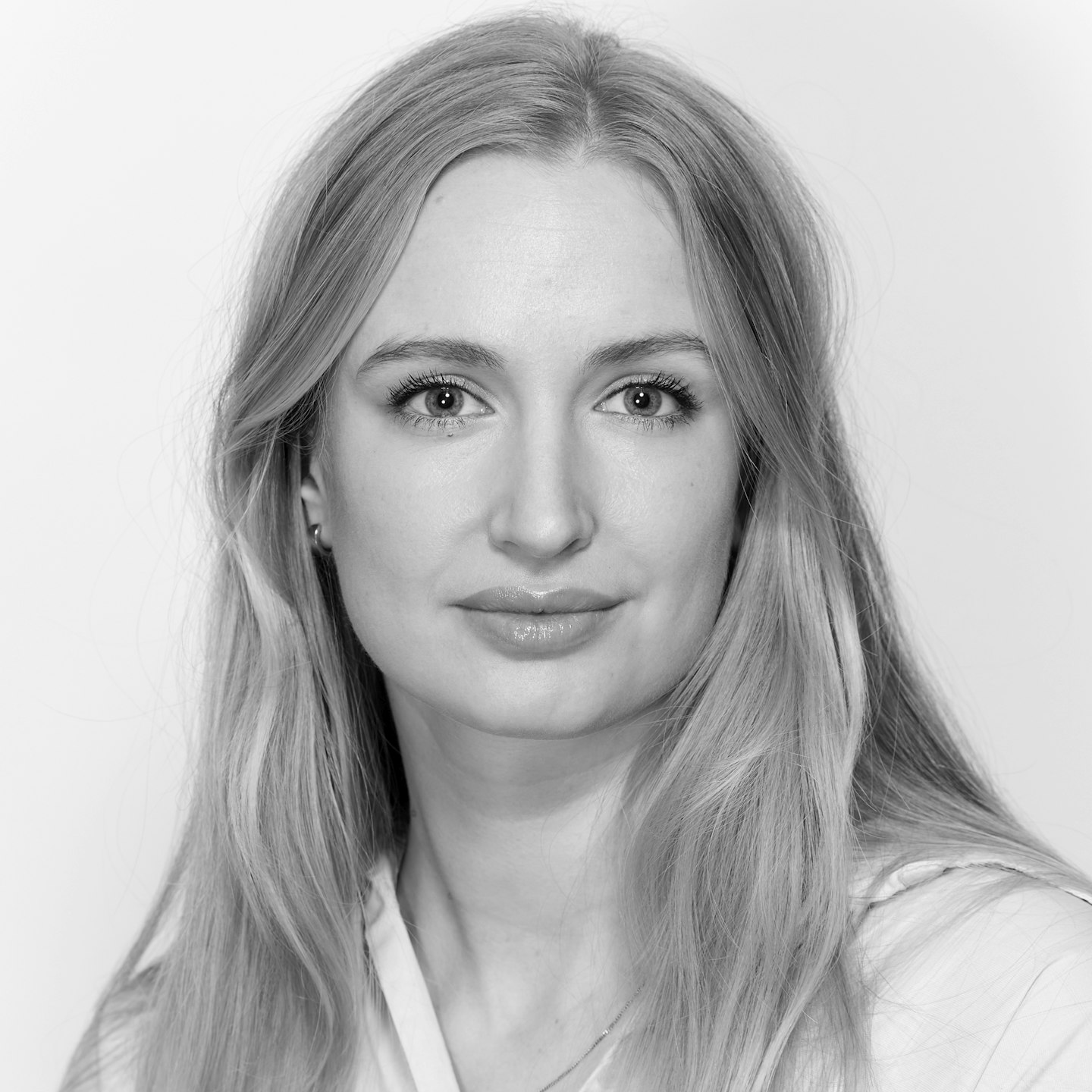 Julia Harvey Author Grazia